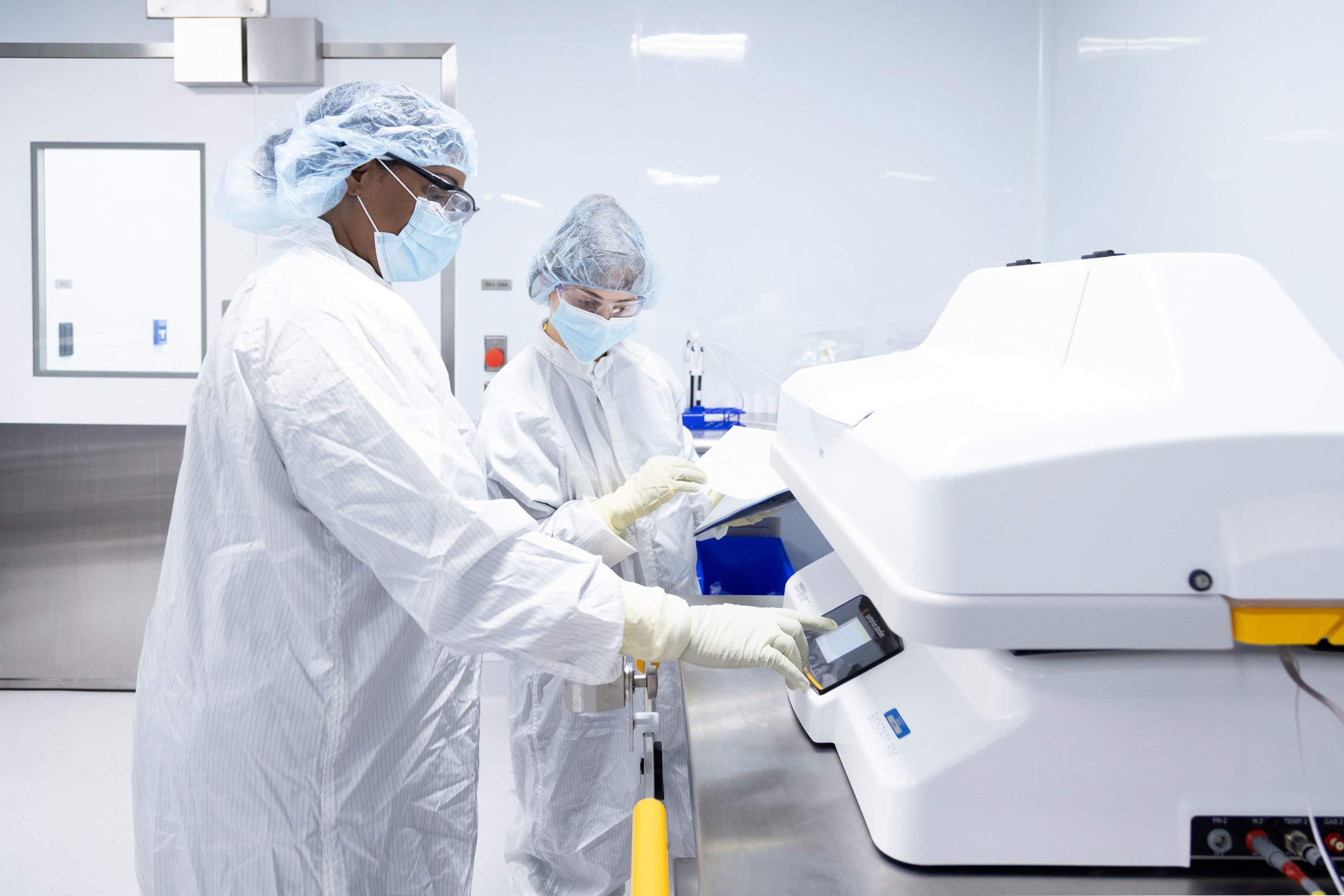 ADC Infographic - How do they work? | Abzena